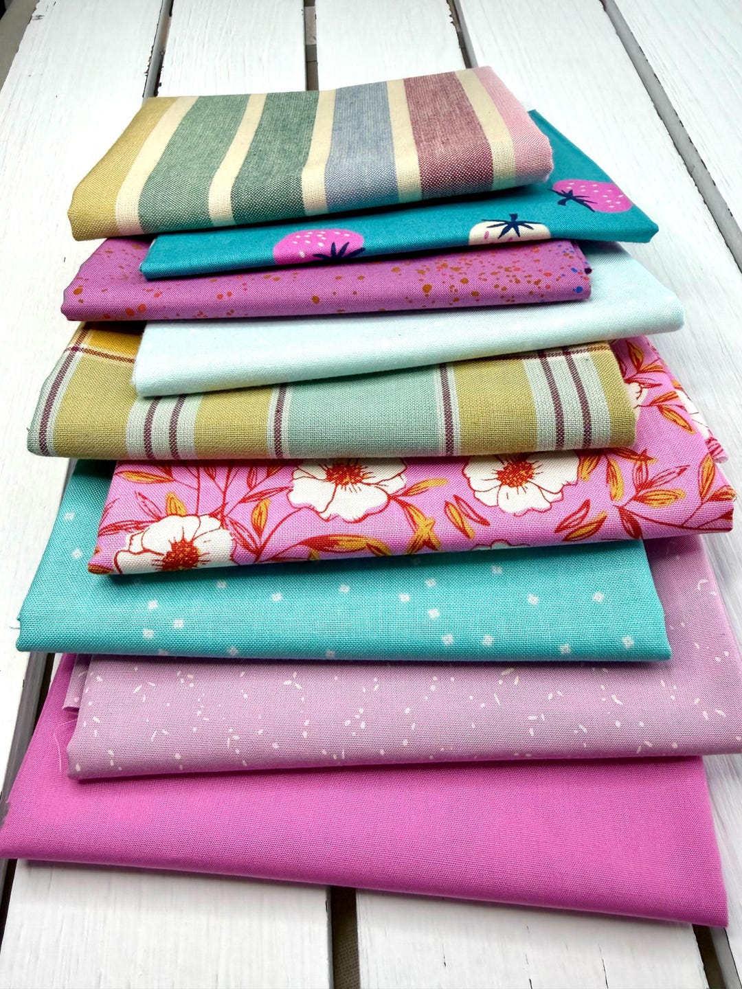 Summer Berries - Curated Fat Quarter/half Yard Fabric Bundle - 9 Piece ...