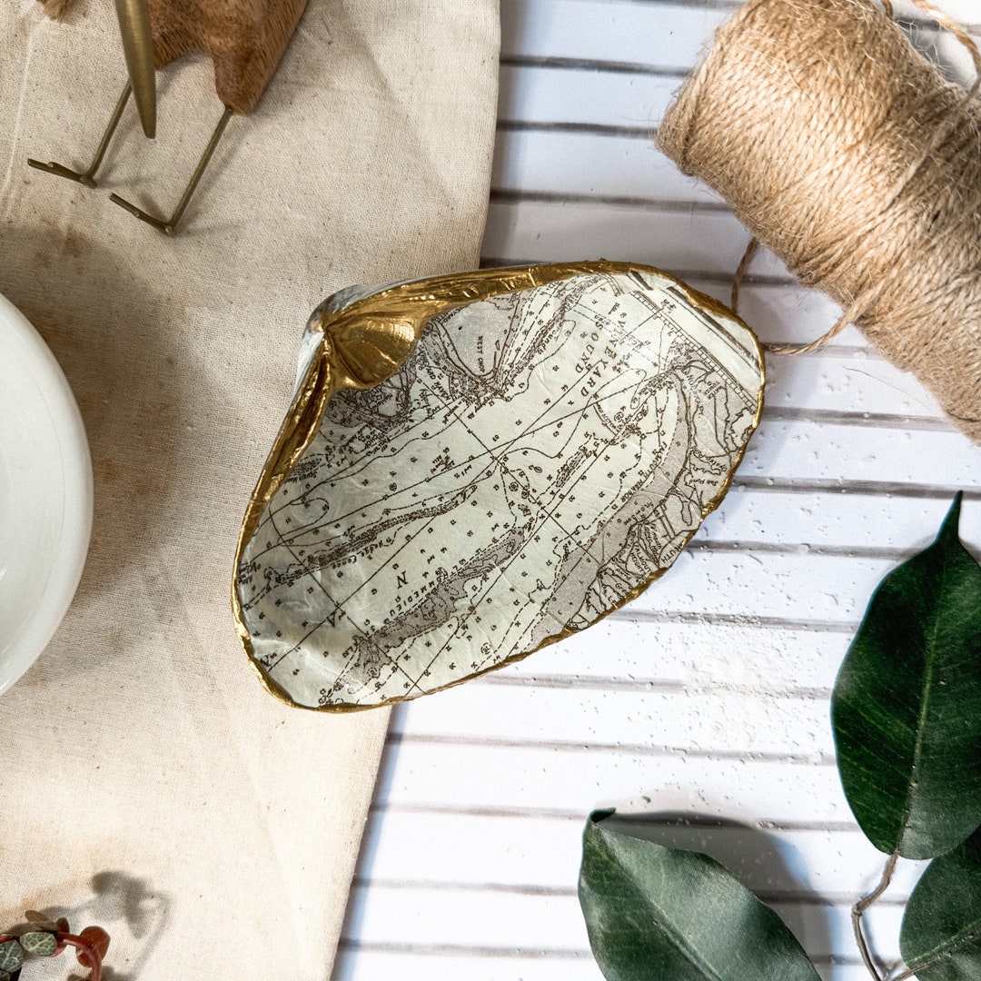 Custom Small Nautical Shell Trinket Dish | Clam Shell Jewelry Holder ...