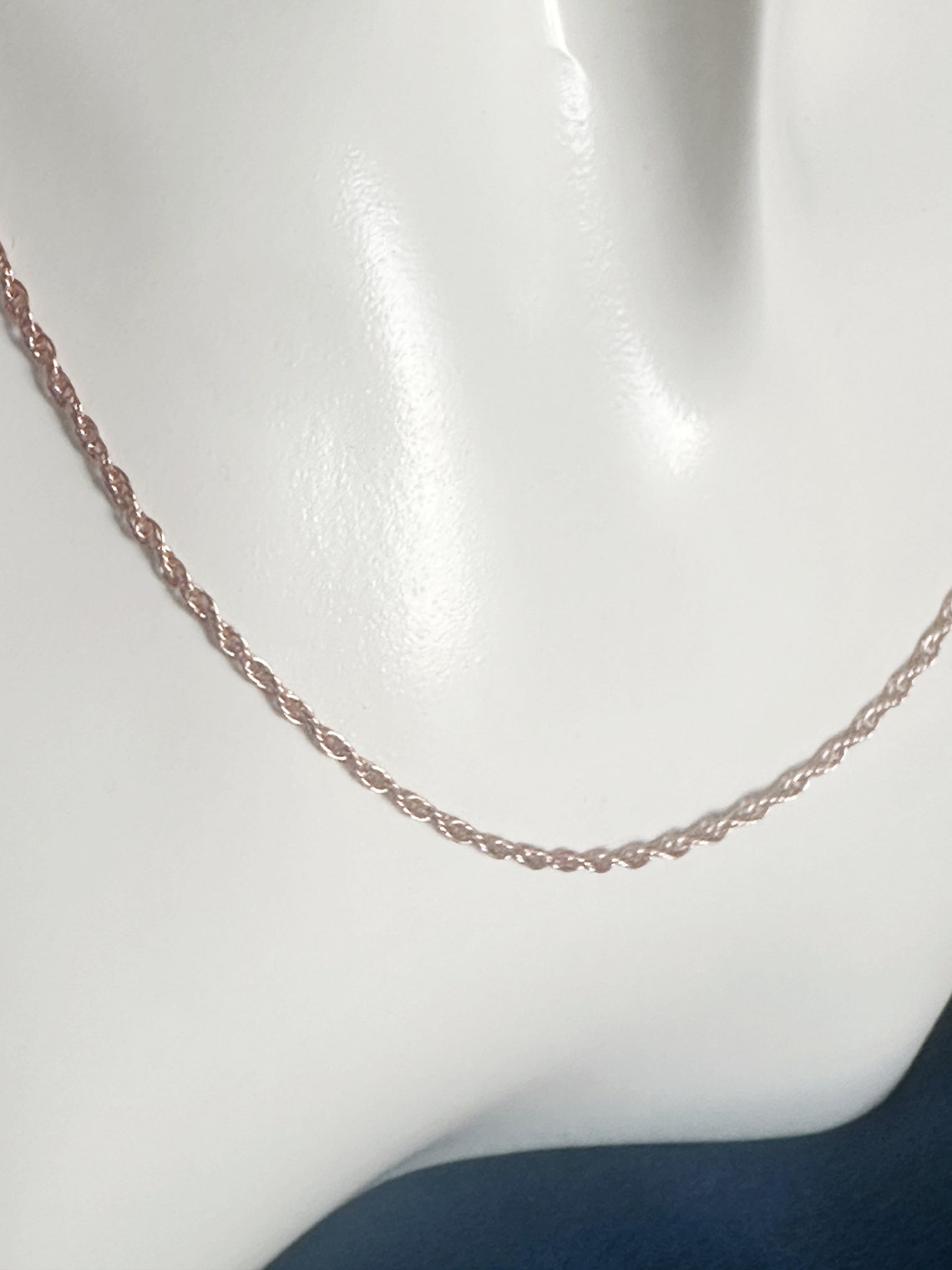 Car Flower Cross Chain, Mouth Lip Chain, Melon Seed Chain, Flash Chain ...