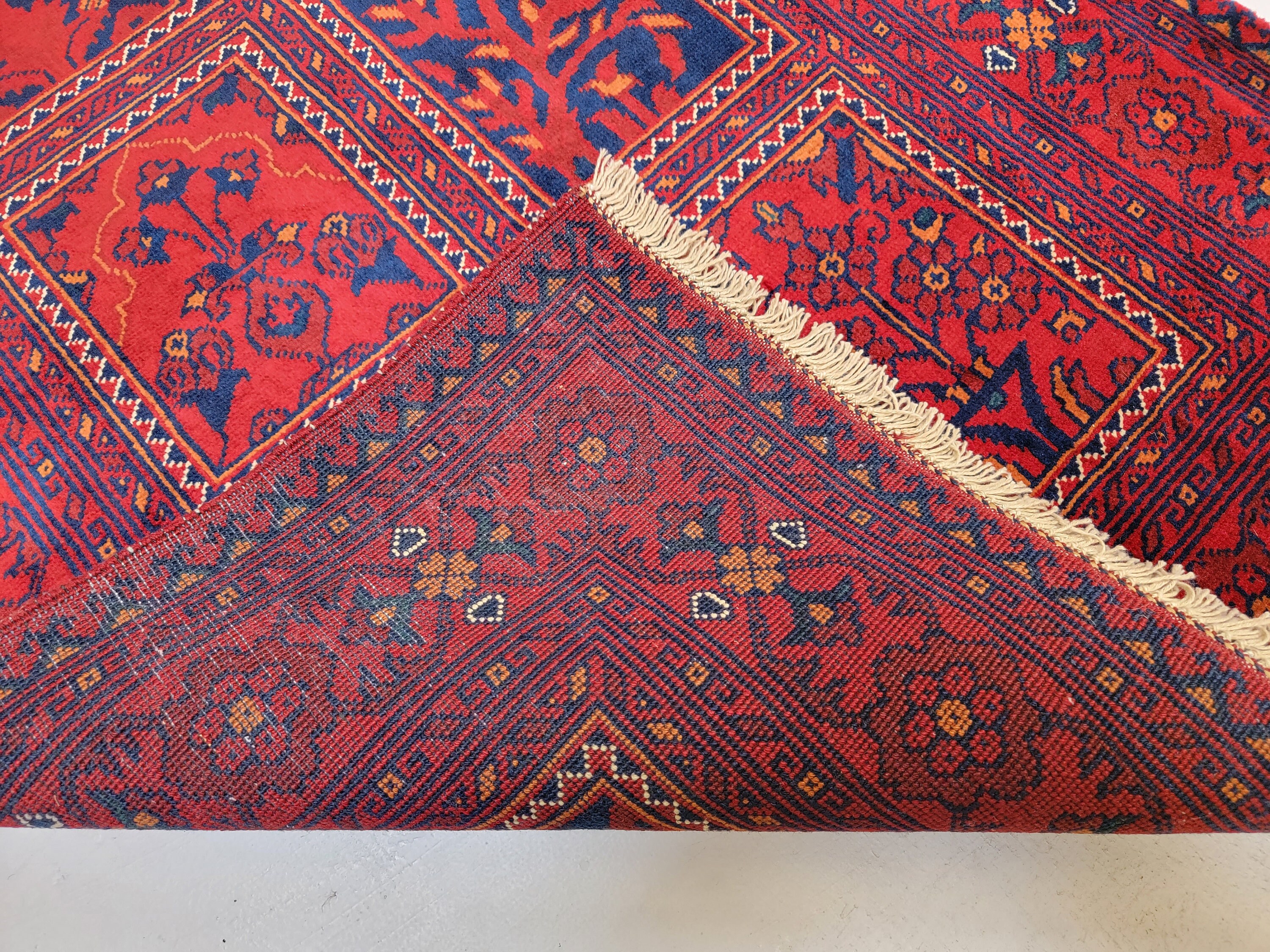 Handmade (2'9" X 3'10") Bakhtiari Persian Style Small Wool Rug ...