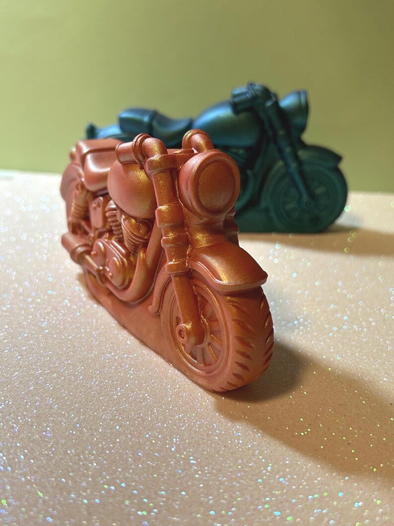 Resin MOTORCYCLE Epoxy Handmade Figurine Art Craft Accessory Decor ...