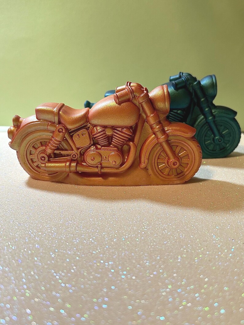 Resin MOTORCYCLE Epoxy Handmade Figurine Art Craft Accessory Decor ...