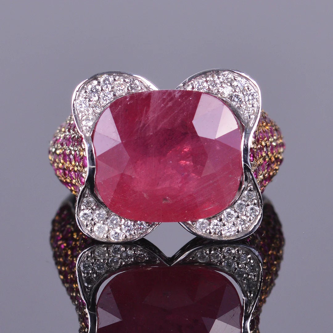 Ruby and Diamond Pave Ring - Etsy