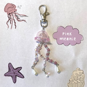 Jellyfish Keychains ଳ - Etsy