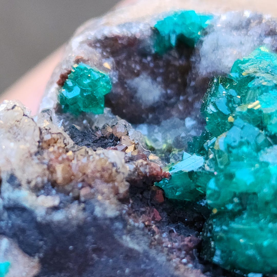 Emerald Color Dioptase Specimen From Namibia, 55gm, Highly Lustrous ...