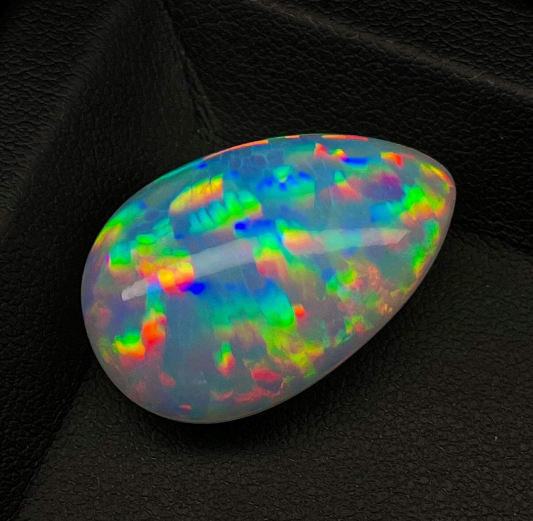 28.60ct Opal Cabochon, AAA Top Quality Natural Ethiopian Opal Gemstone ...