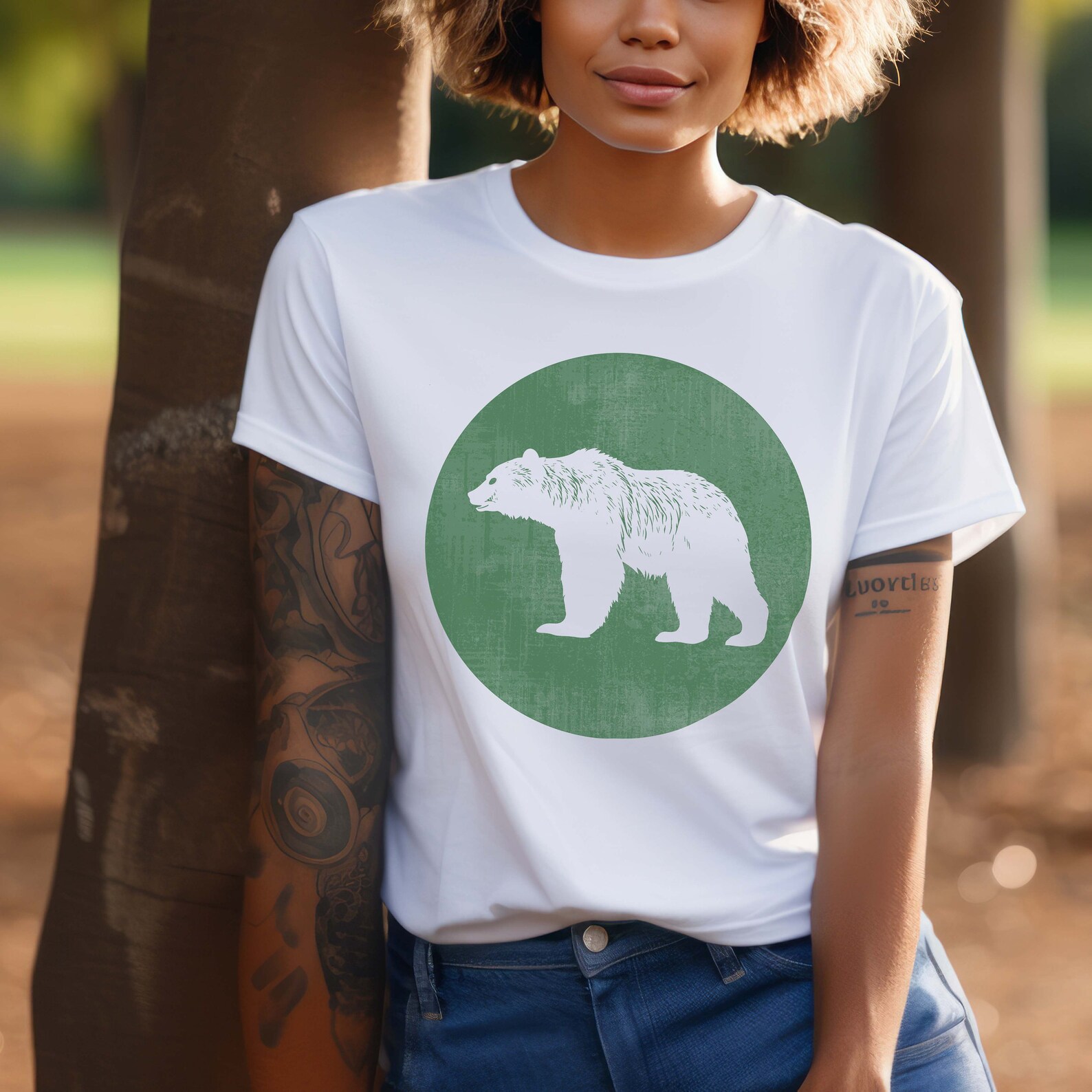 Grunge Bear in Green Circle. T-shirt Unisex Softstyle. Gift for Wild ...