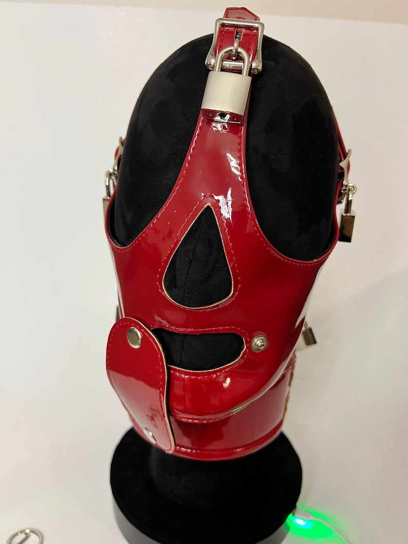 PVC Octopus Mask With 8 Lockable Buckles and 8 Padlocks - Etsy