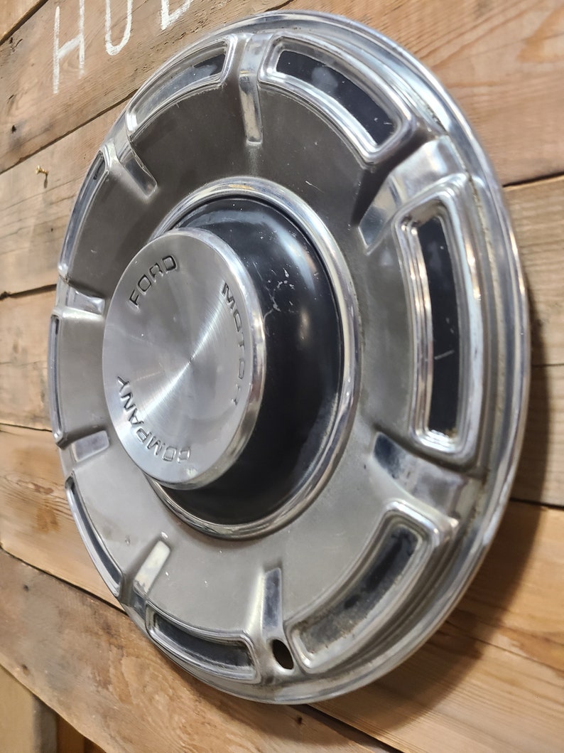 Vintage Ford Maverick 1970 1971 1972 Hubcap 14 - Etsy