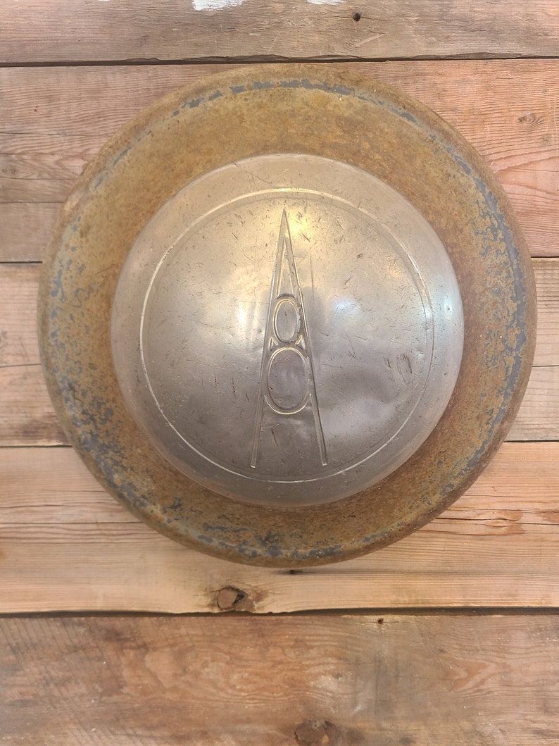 Vintage 1935 -1936 Ford Tudor Coupe Hubcap - Etsy