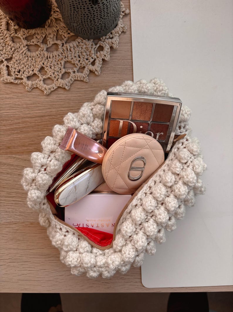 Love Crochet Makeup Bag Crochet Pattern - Etsy