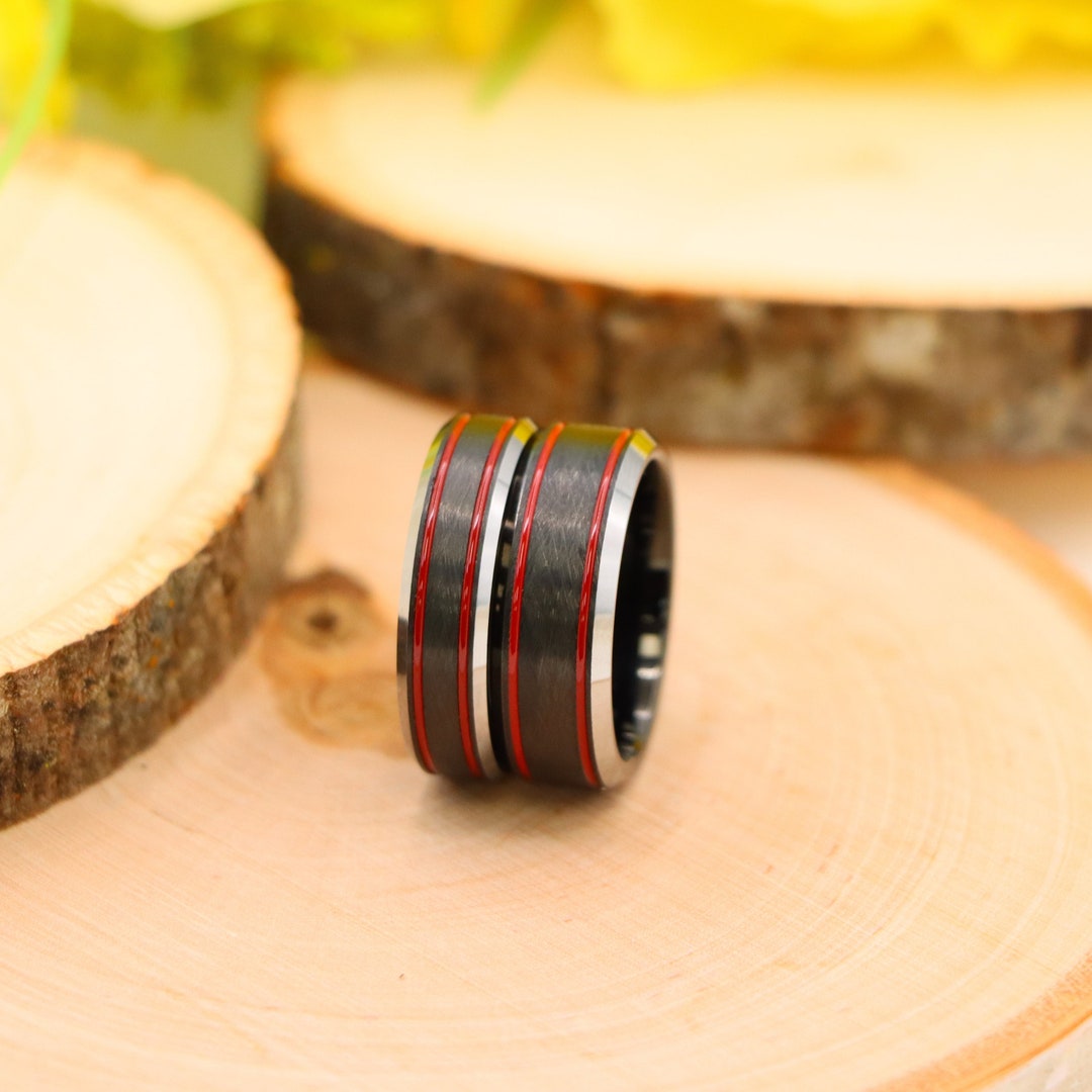 Dark Gunmetal Red Line Inlay Unique Couple Ring, Matted Finished Center ...