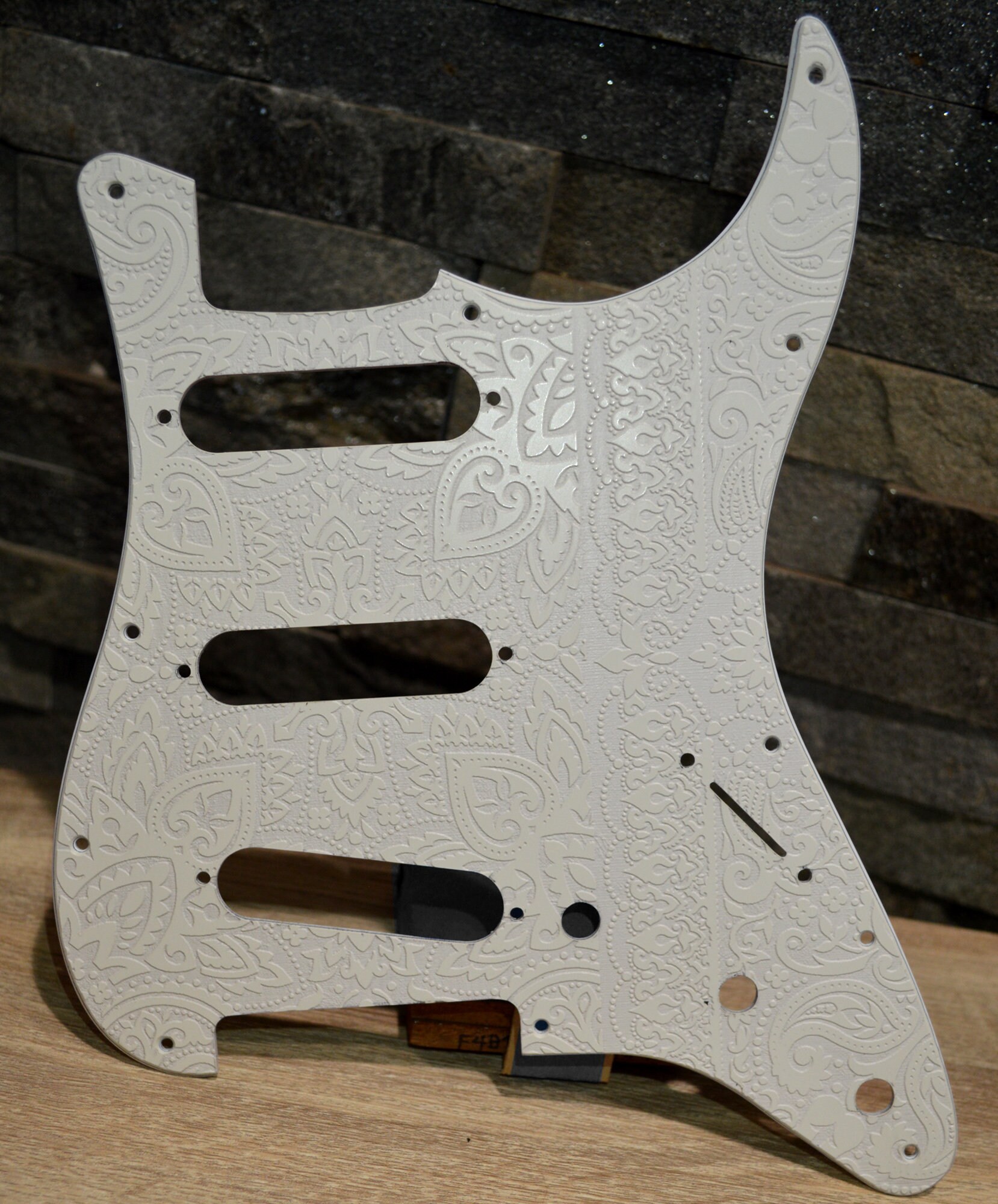 Custom White Paisley Print Pickguard - Fender Stratocaster -USA - SSS ...