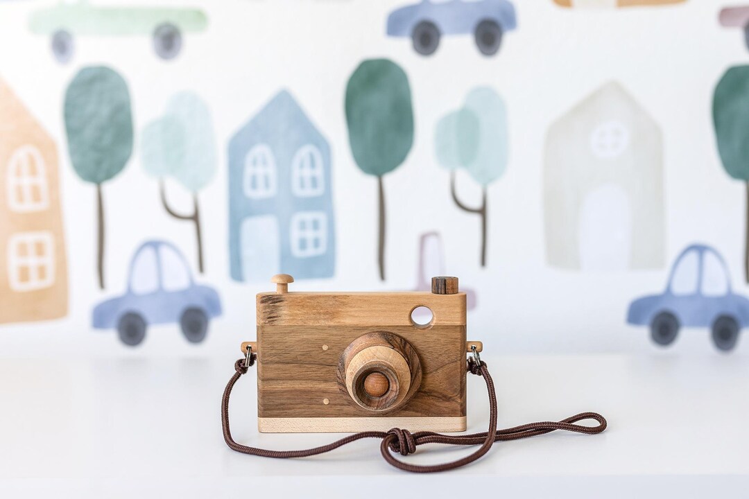 Annie's Wooden Camera Toy: Vintage-inspired Pretend Play - Etsy