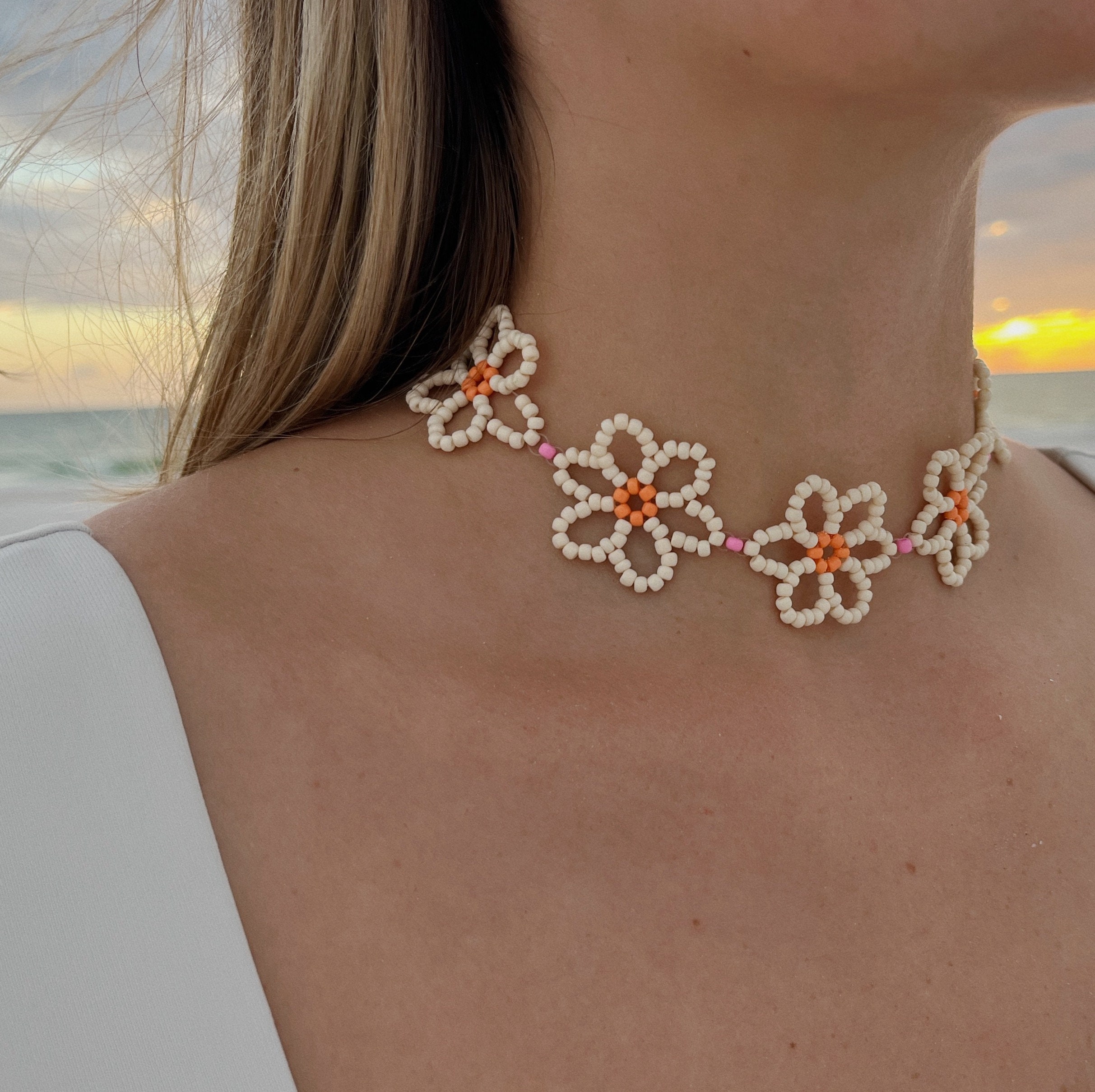 Dainty Beaded Daisy Necklace Custom Made Handcrafted Floral Jewelry - Etsy