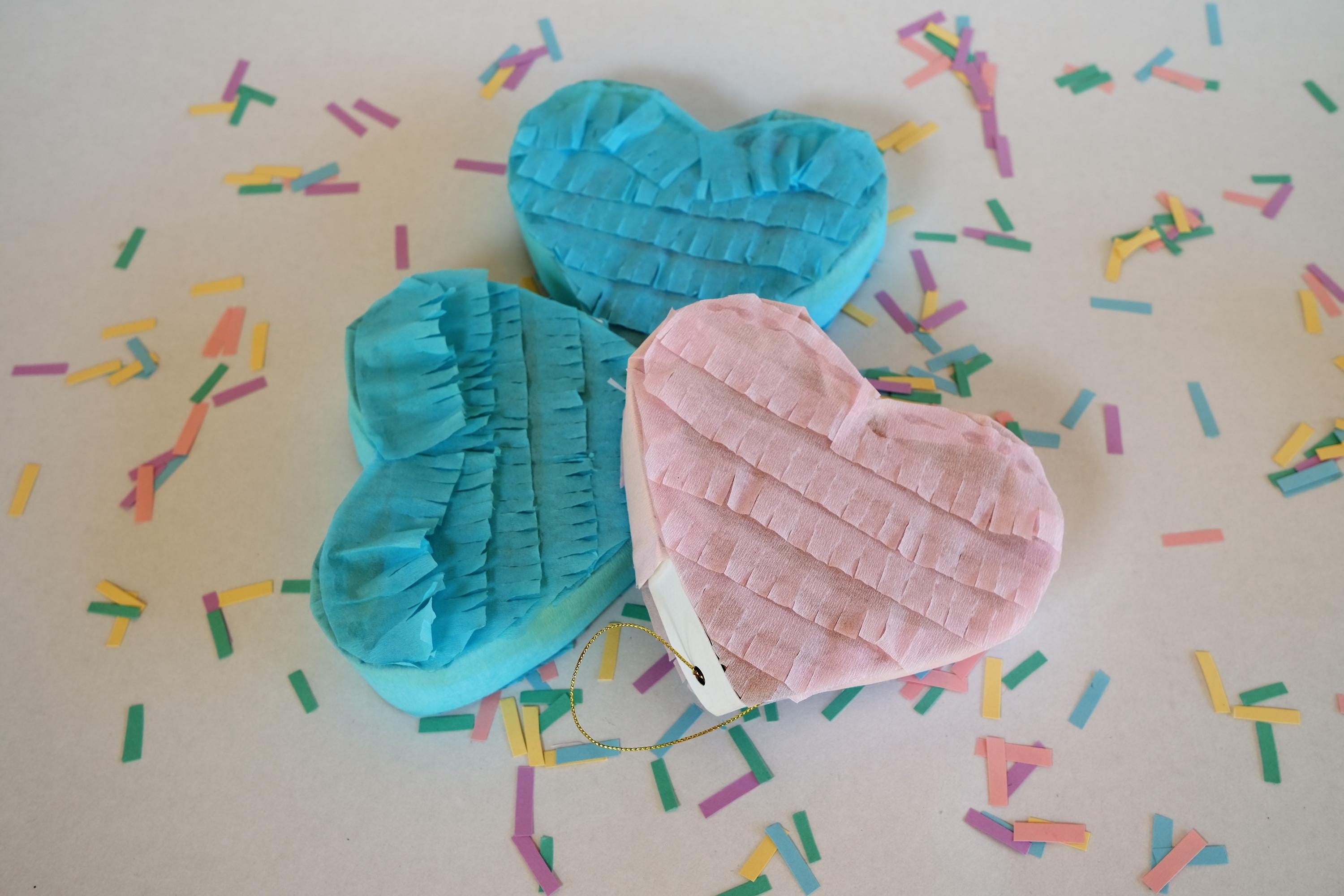 Heart Mini Pinatas for Birthday Gifts, Heart Party Favors, Wedding Mini ...