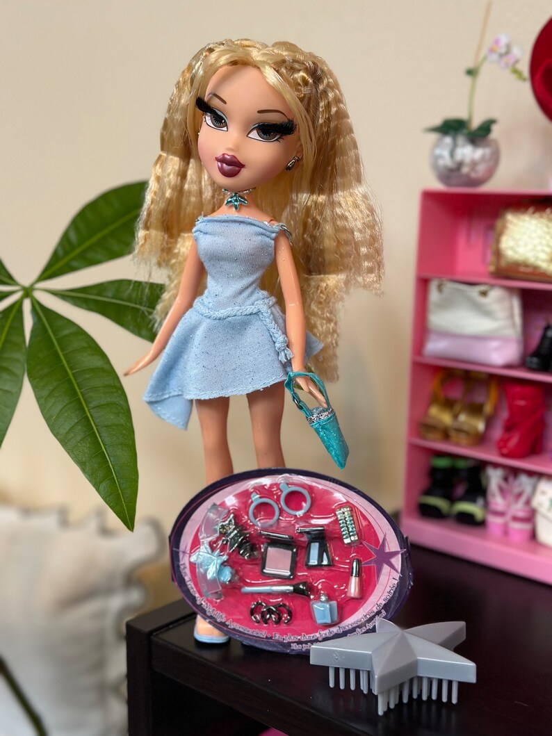 Bratz Girls Nite Out Cloe - Etsy