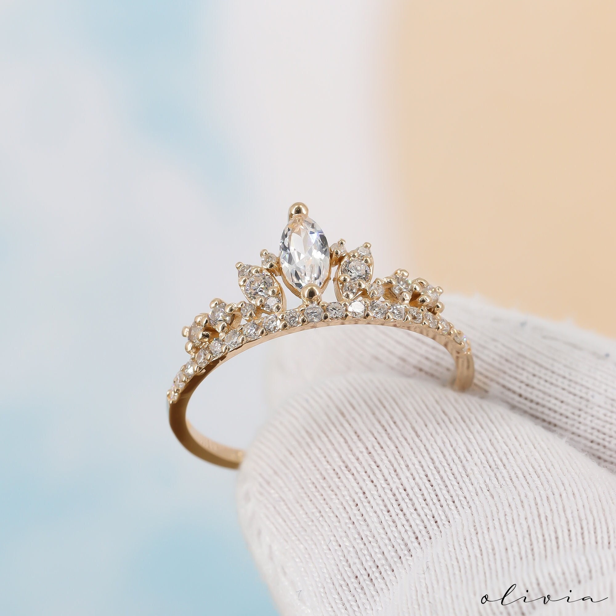 Vintage Engagement Ring Crown Shape Ring Art Deco Ring Dainty Gold ...