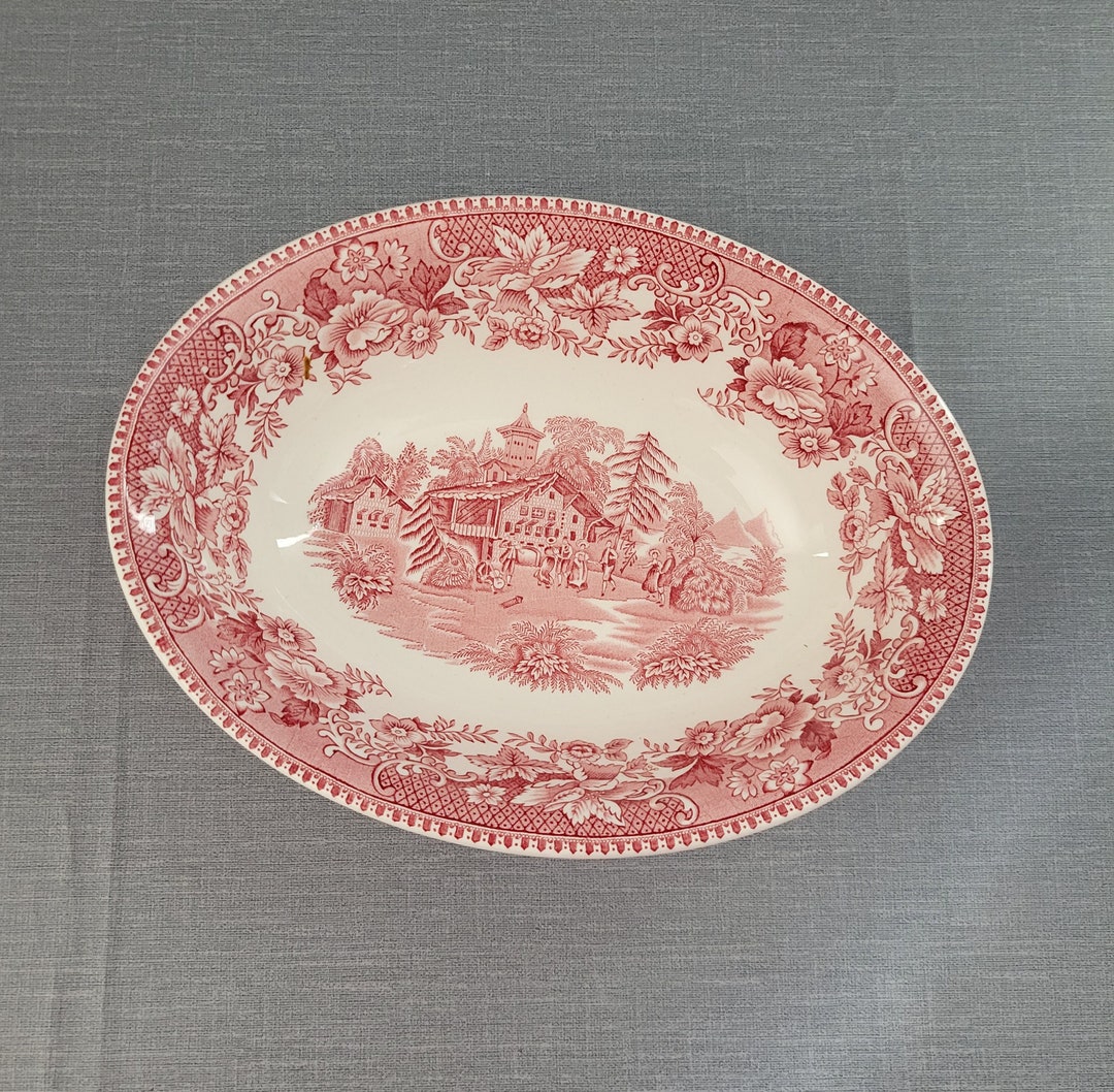 Vintage Cottage Core, Plate, Cottage Outlines Red Decal on White ...