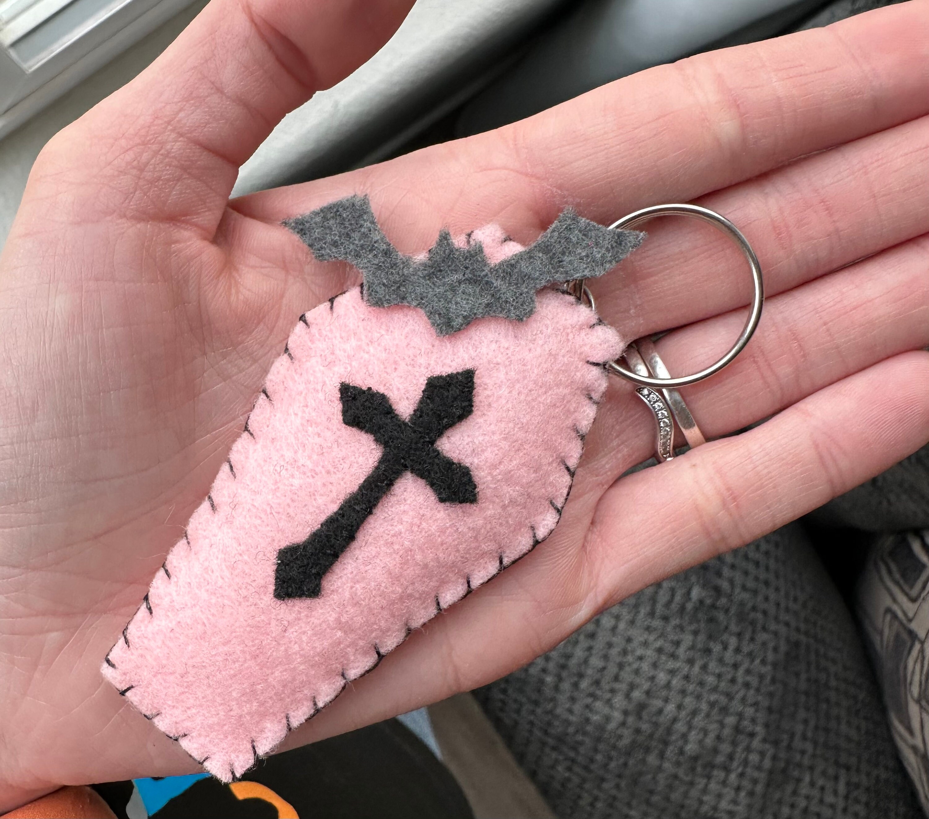 Felt Coffin Keychain - Etsy