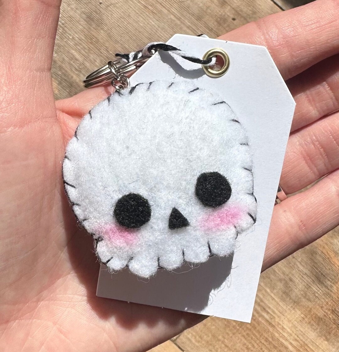 Felt Skull Keychain - Etsy