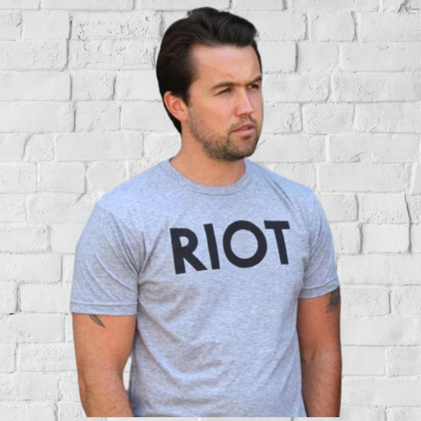 Mac Always Sunny Tee - Etsy