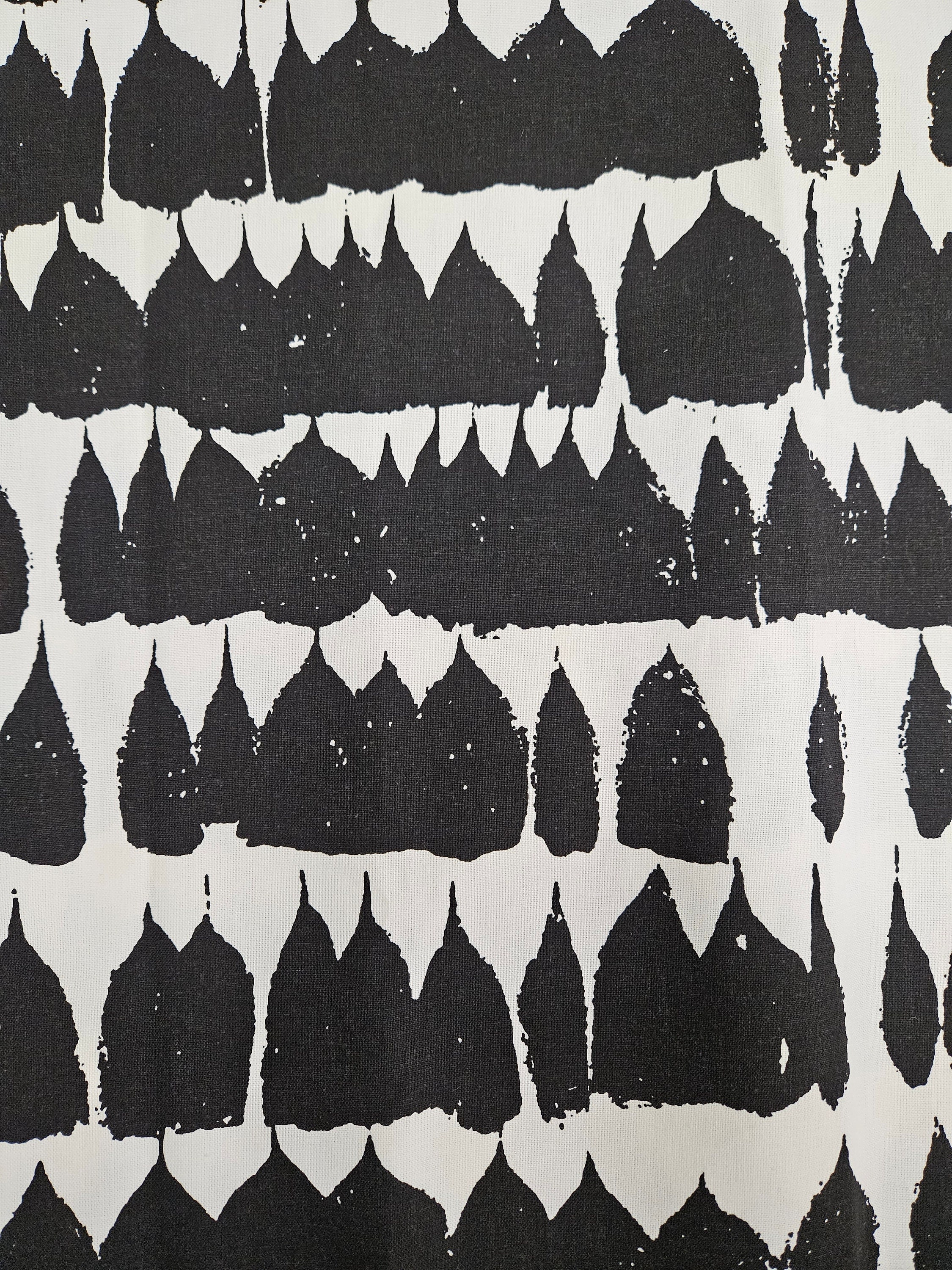 Schumacher Queen of Spain Black Fabric 100% Cotton - Etsy