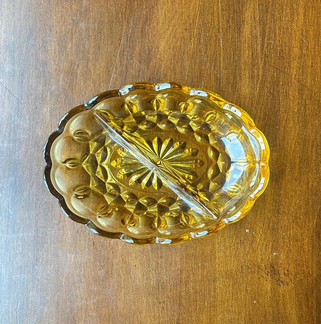 Vintage Anchor Hocking Fairfield Pattern Oval Divided Dish in Honey ...