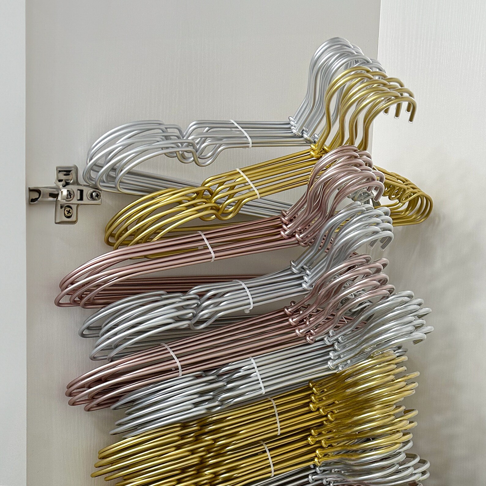 10 PCS Wire Coat Hangers ,aluminium Ultra Thin Space Saving Clothes ...