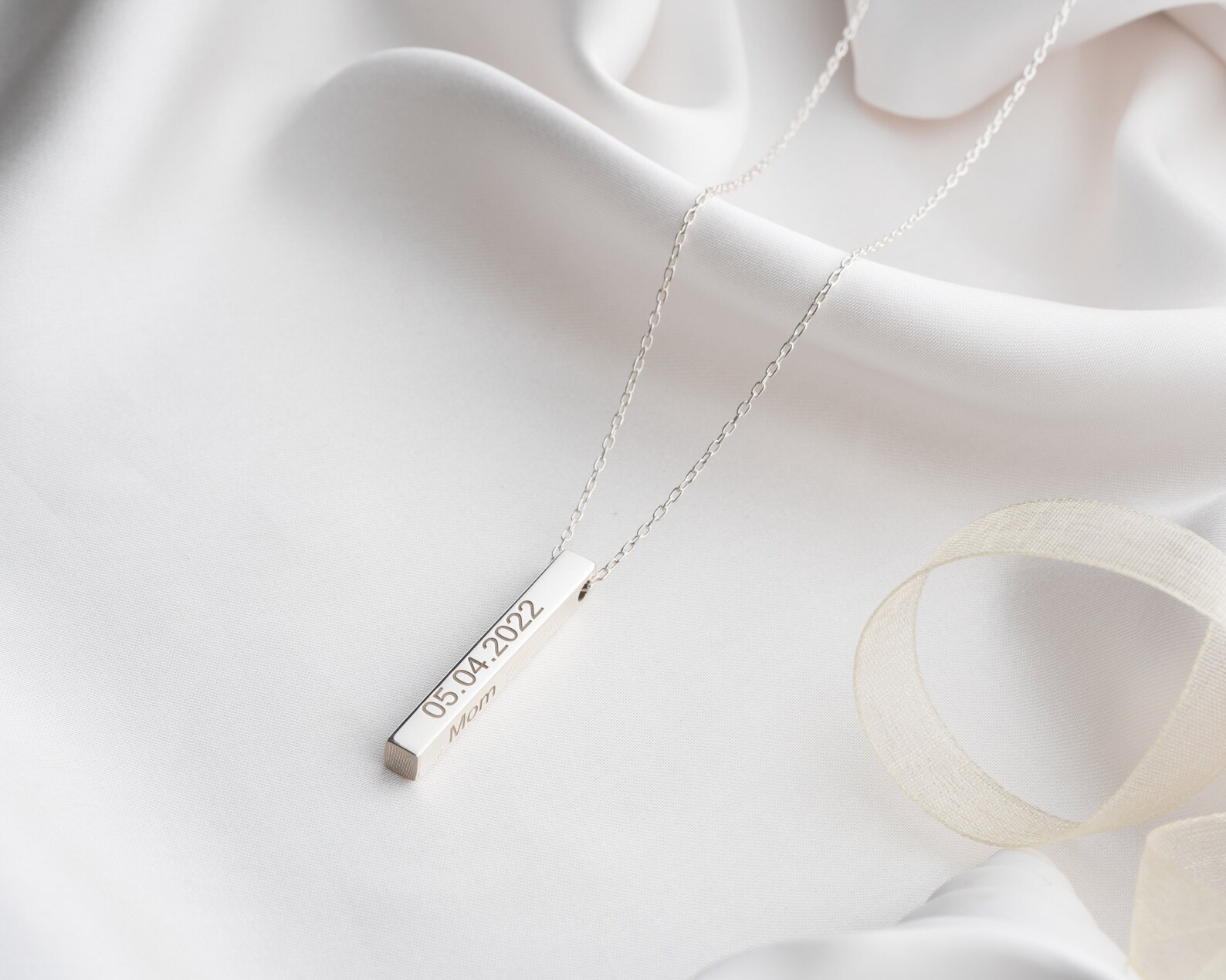 Personalized 3D Vertical Bar Name Necklace, Custom Engraved Bar Name ...