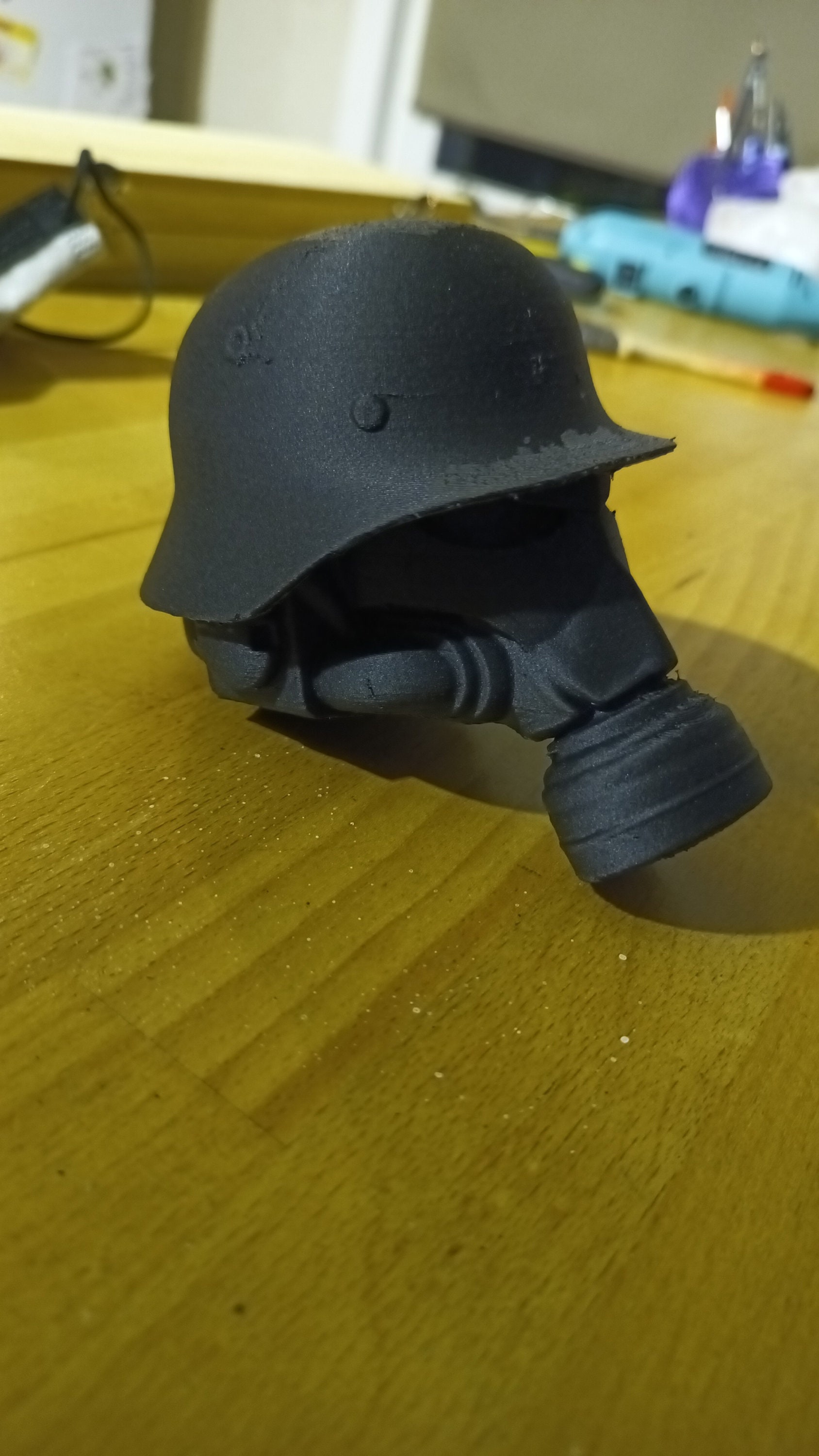 AHK Abdeckung STAHLHELM mit GASMASKE 3D gedruckt - Etsy.de