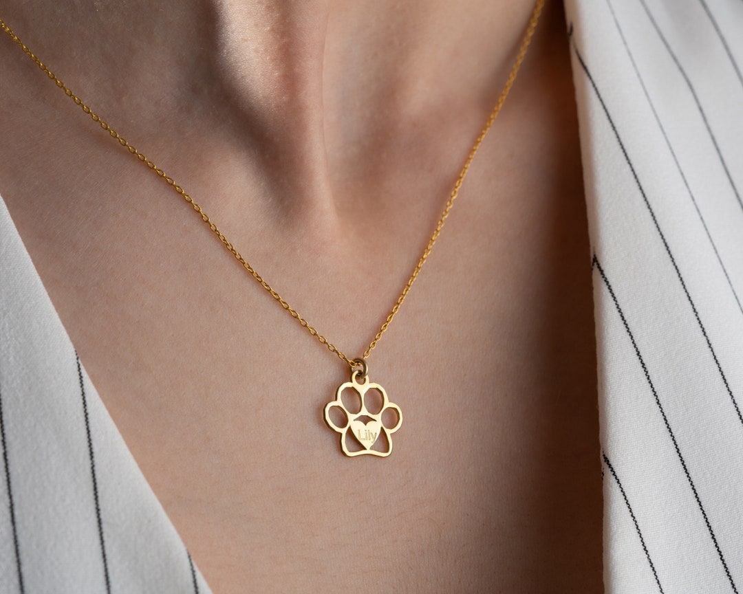 Custom Dog Paw Necklace, Dog Name Necklace on the Paw, Engraved Paw ...