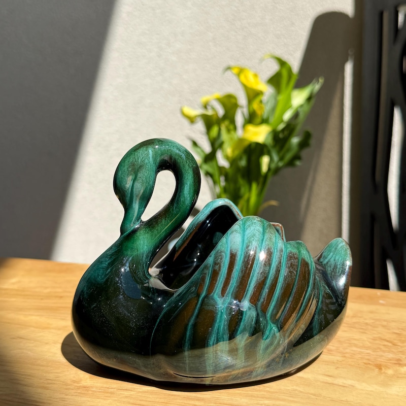 Blue Mountain Pottery Swans - Etsy Canada