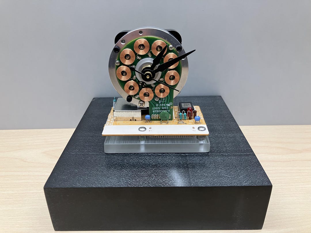 Vintage VCR Tape Head Desk Clock: Tech Gift for Engineer, IT ...