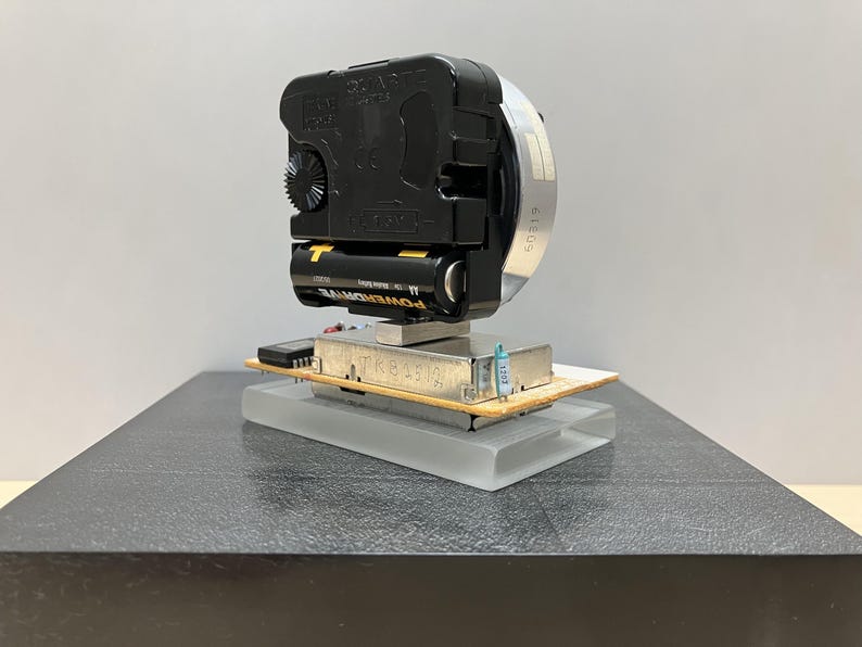 Vintage VCR Tape Head Desk Clock: Tech Gift for Engineer, IT ...