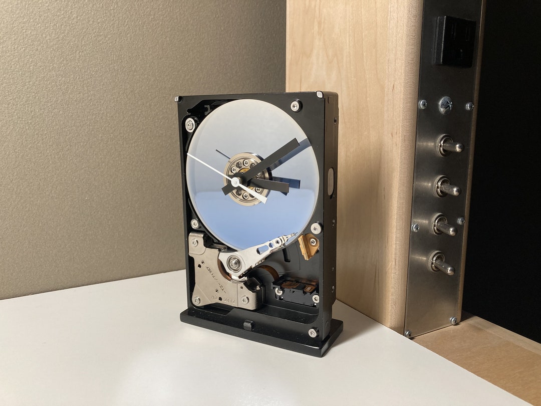 BFDC, Hard Drive Clock , Desk Clock, Handmade , Engineer , IT , Tech ...