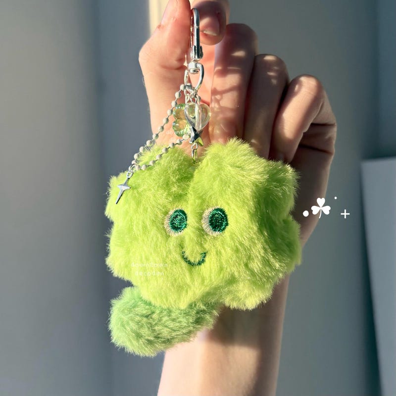 Clover Keychain Japan - Etsy