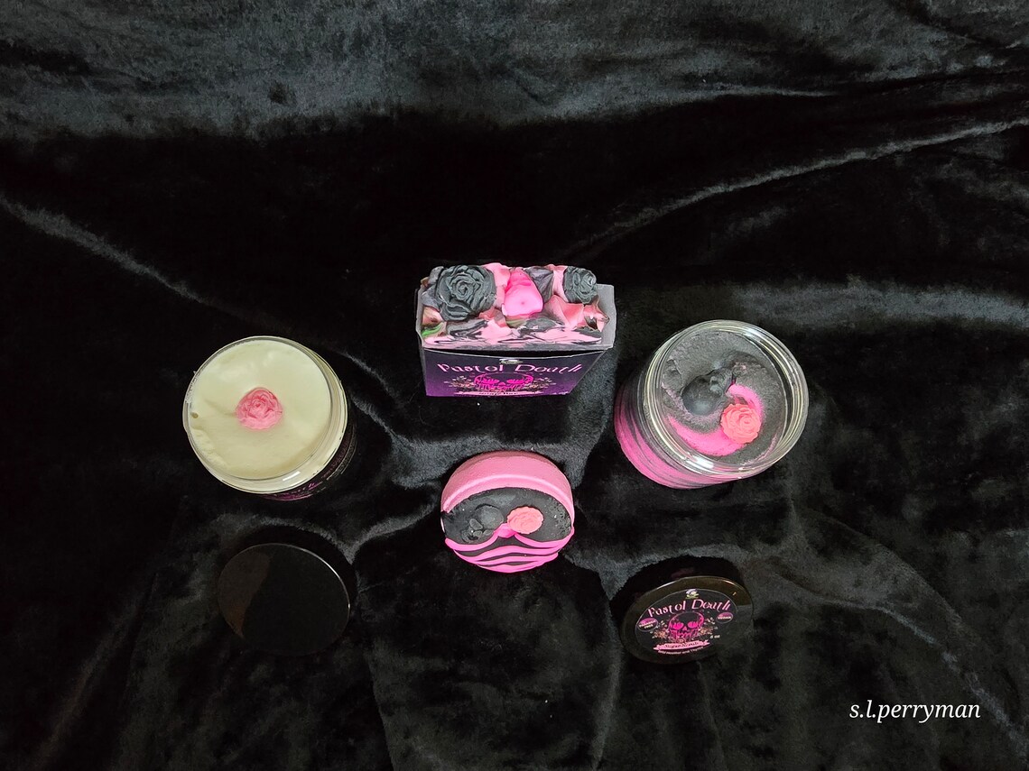 Pastel Goth Valentine's Day Spa Gift Box Skull Rose, Heather and Thyme ...