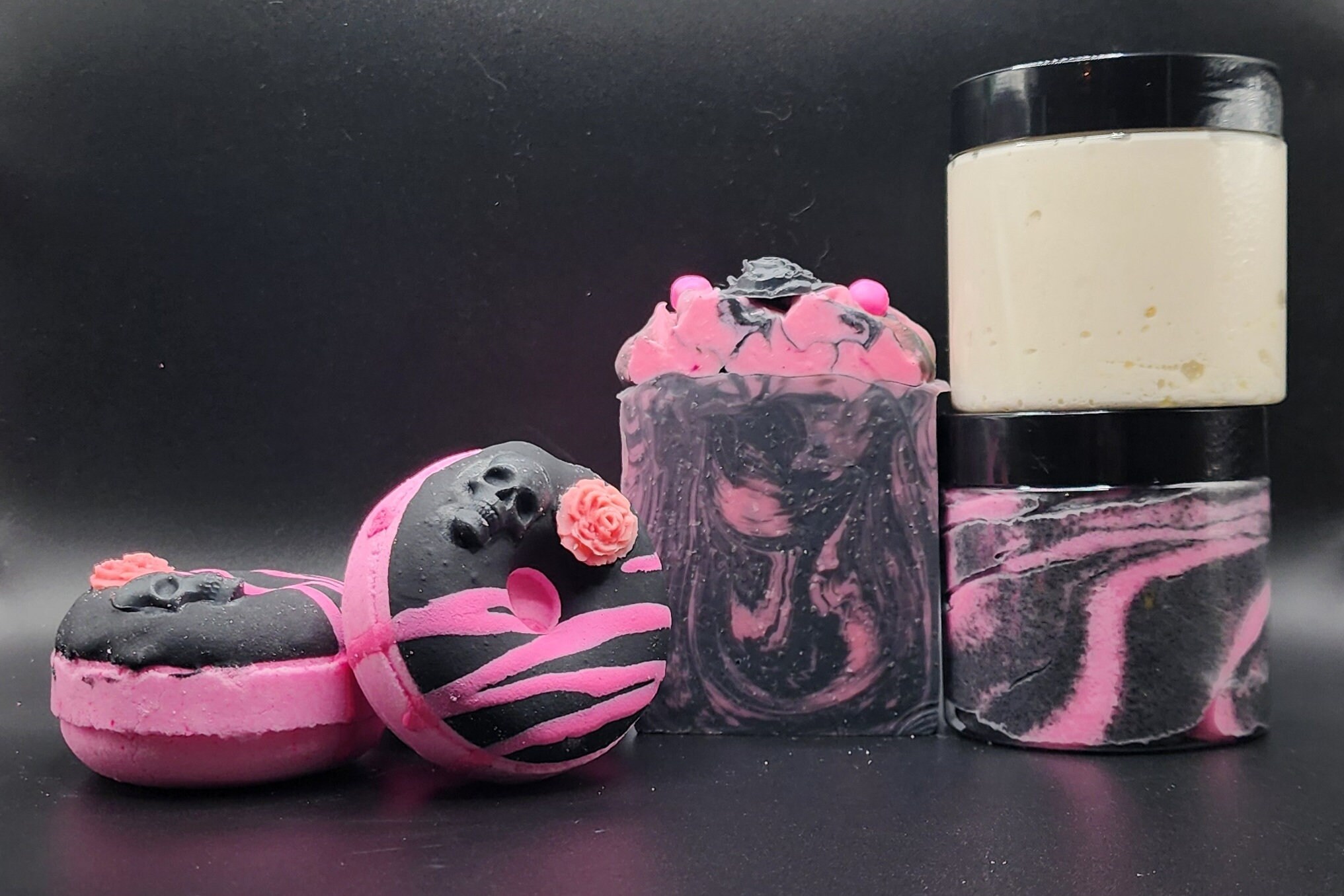 Pastel Goth Valentine's Day Spa Gift Box Skull Rose, Heather and Thyme ...