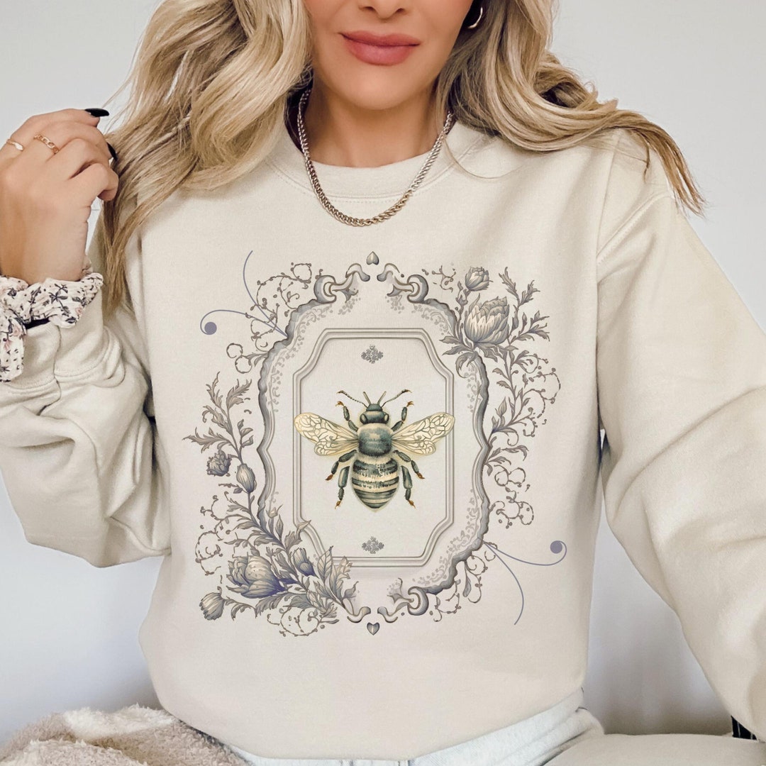 Vintage Bee Botanical Sweatshirt, Cute Bee Sweater, Floral Cottagecore ...