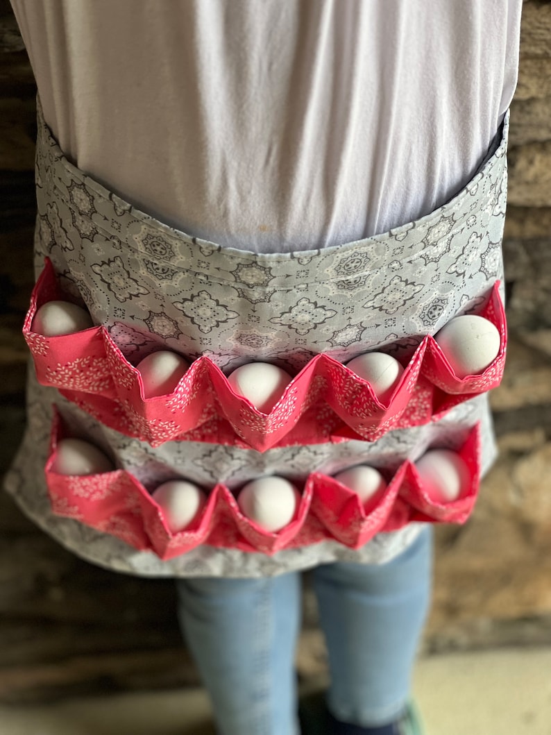 Chicken Egg Gathering & Collecting Apron | 10 Deep Egg Pockets | Great ...
