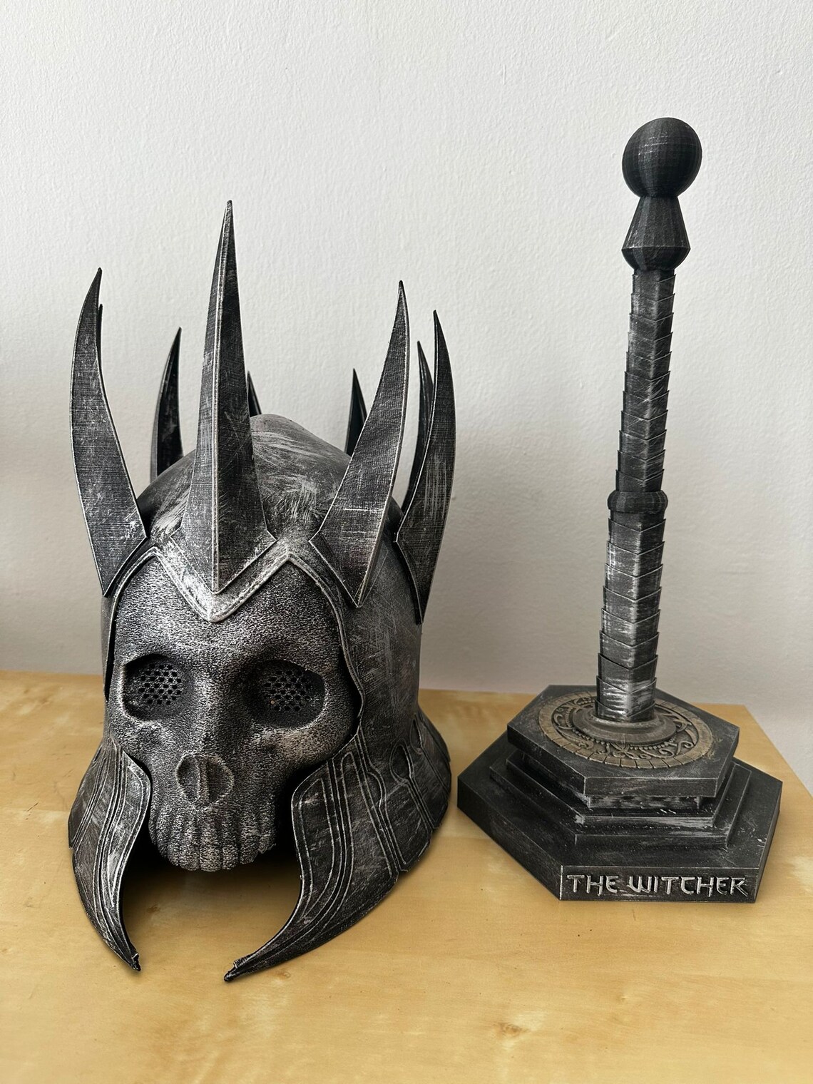Eredin Helmet Blade Stands Scale 1:1 the Witcher 3 Wild Hunt - Etsy