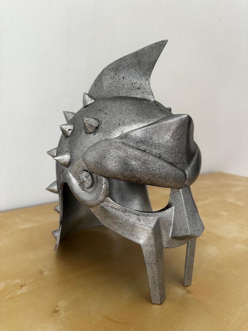 Maximus Gladiator Helmet Battle Damage (2 Models) - Etsy