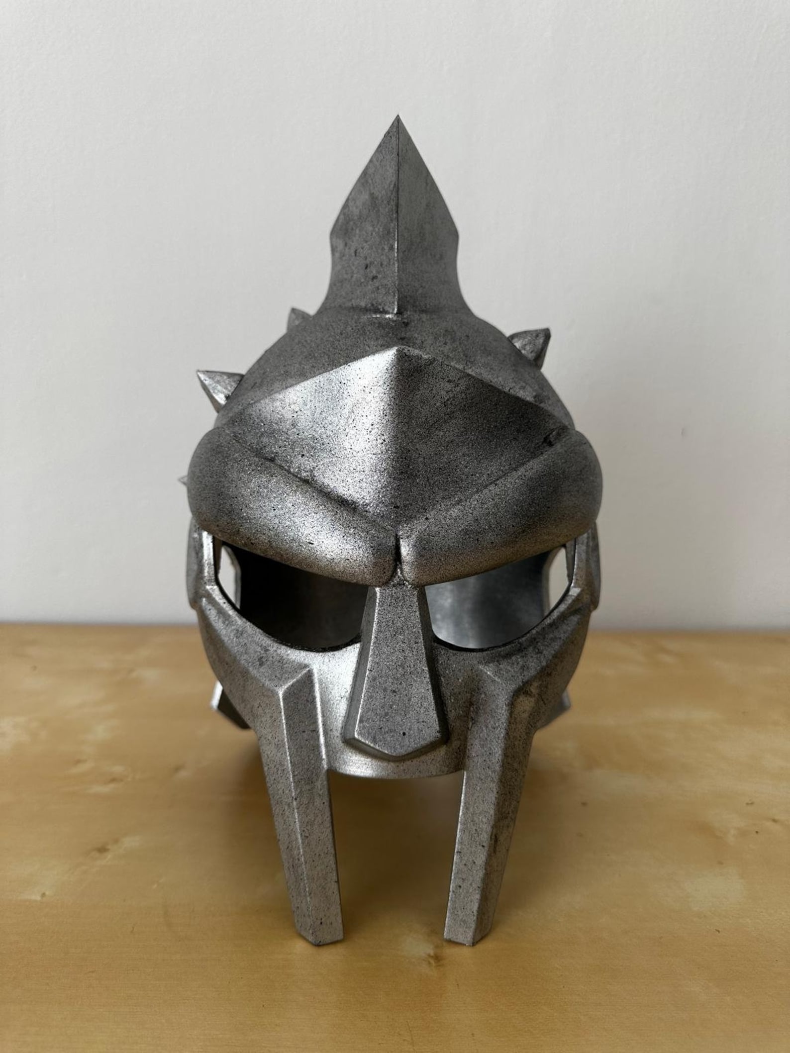 Maximus Gladiator Helmet Battle Damage (2 Models) - Etsy