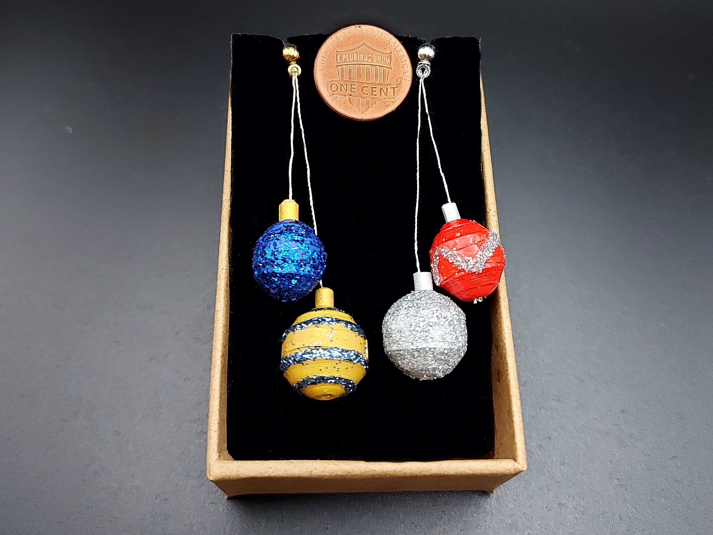 Christmas Tree Balls- Paper Quilling Earrings- Quilling Jewelry ...