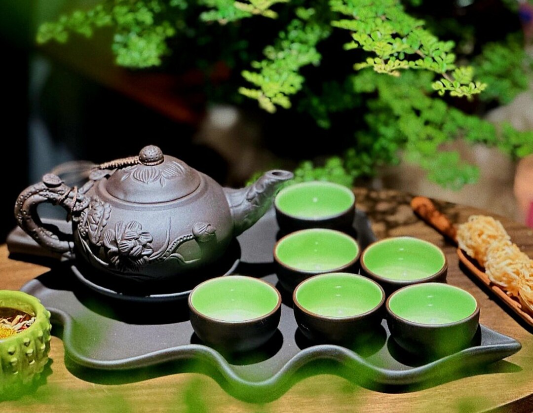 Lotus Flower Teapot Set With 1 Pot Saucer, 6 Emerald Cups and 1 Leaf ...