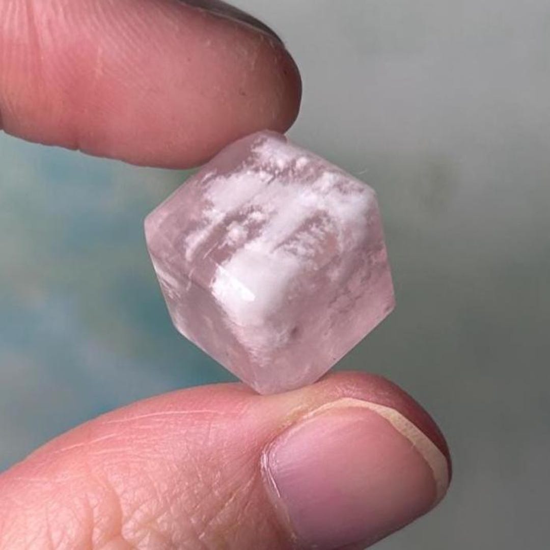 Mini Phantom Rose Quartz Snowflake Crystal Cube, Garden Quartz Carved ...