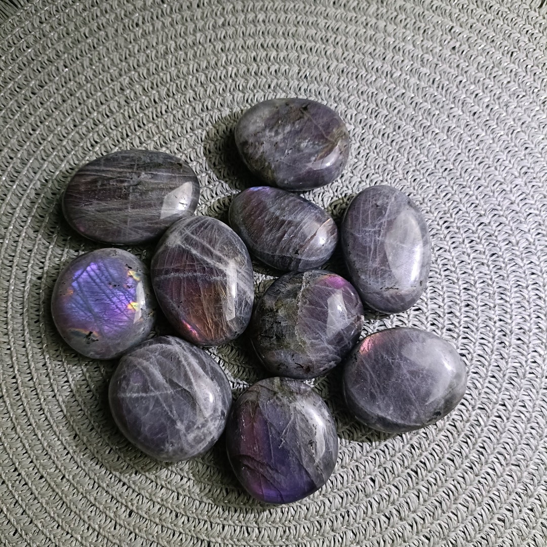 Purple Flash Labradorite Palm Stone Crystal Pocket Stone Mediation ...