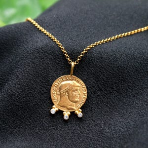 50cm Chain Roman Emperor Caesar Coin Medallion Necklace, Gold Plated ...