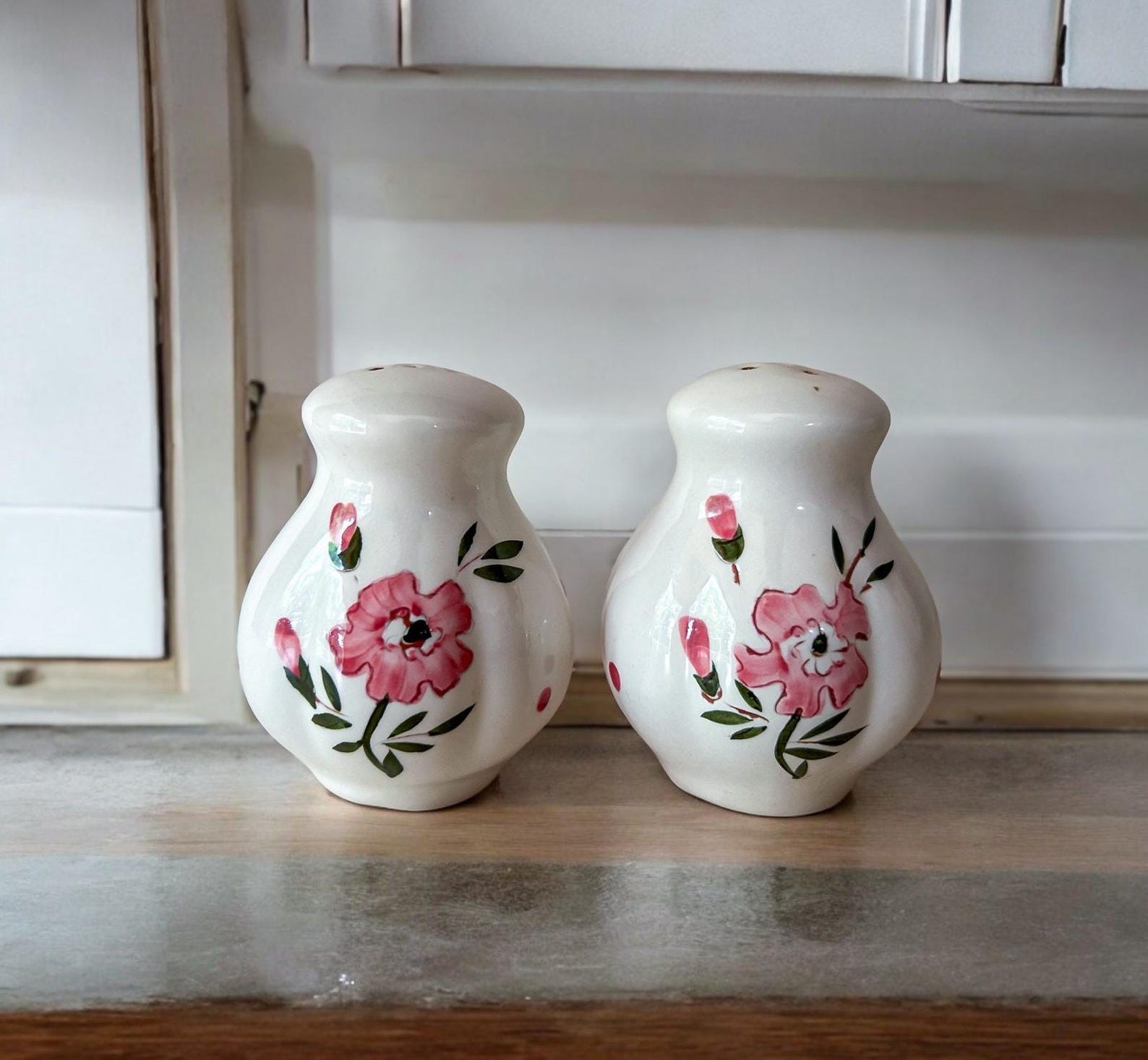 1970s Colonial Rose Salt & Pepper Shakers by Stangl - Etsy
